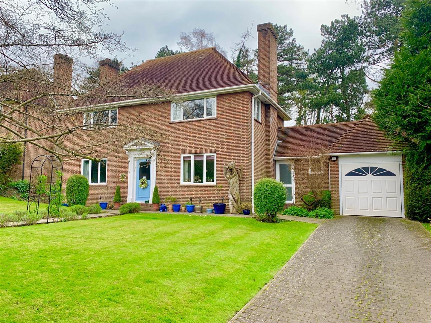 Coram Close, Berkhamsted – Sold – Regent Estates